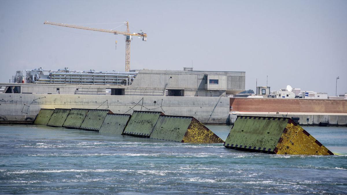 Hochwasser in Venedig: Bewährungsprobe für Dammsystem MOSE