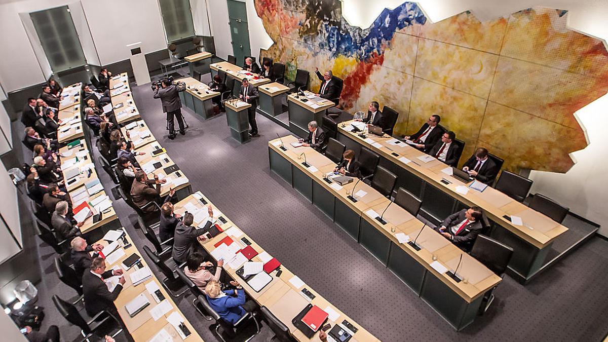 Warten auf Gutachten: Heta: Rückkaufangebot vorerst weiter verzögert Warten auf Gutachten: Heta: Rückkaufangebot vorerst weiter verzögert
