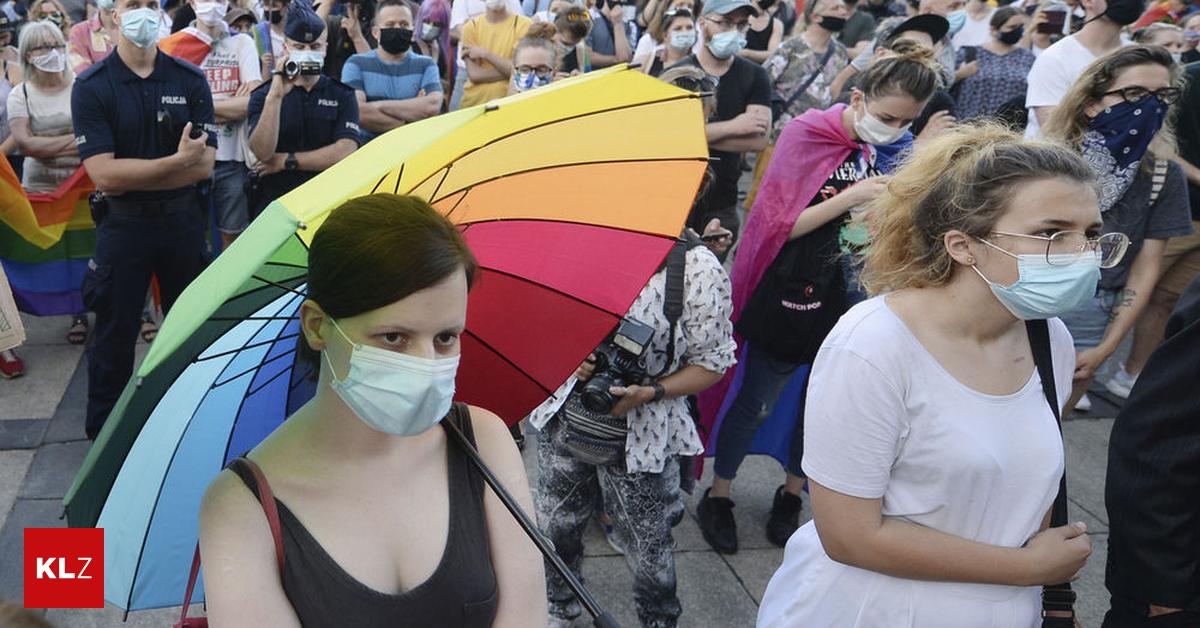 Polen Proteste Gegen Festnahme Von Lgbt Aktivistin