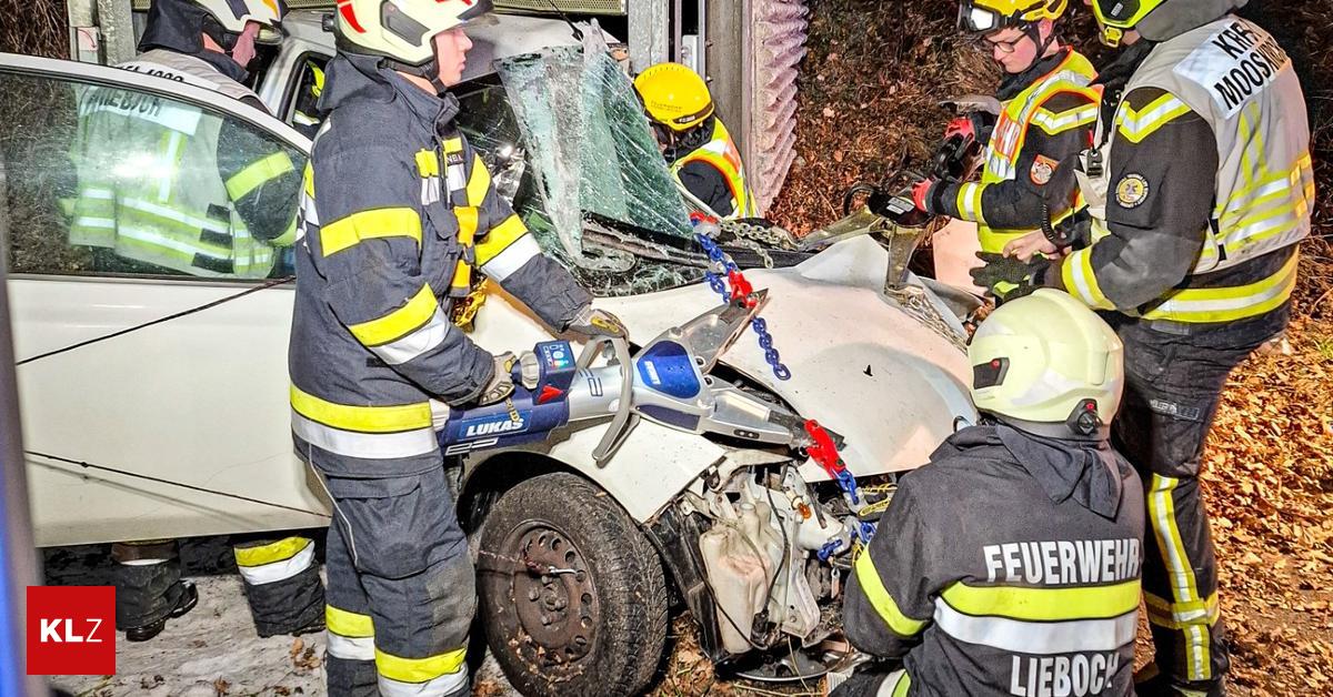 Bei Mooskirchen: Schwerer Unfall auf A2: 20-Jährige musste aus Pkw ...