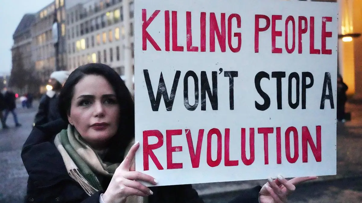 Iran: Wie Starlink die iranische Internet-Blockade durchdringt