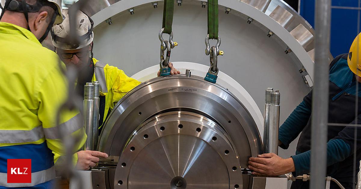 Rotorwelle eingebaut: Arbeiten beim Obervellacher Bahn-Kraftwerk voll ...