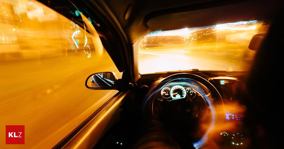 Mit aufgemotztem Auto: 19-Jähriger rast mit 147 km/h durch die Stadt