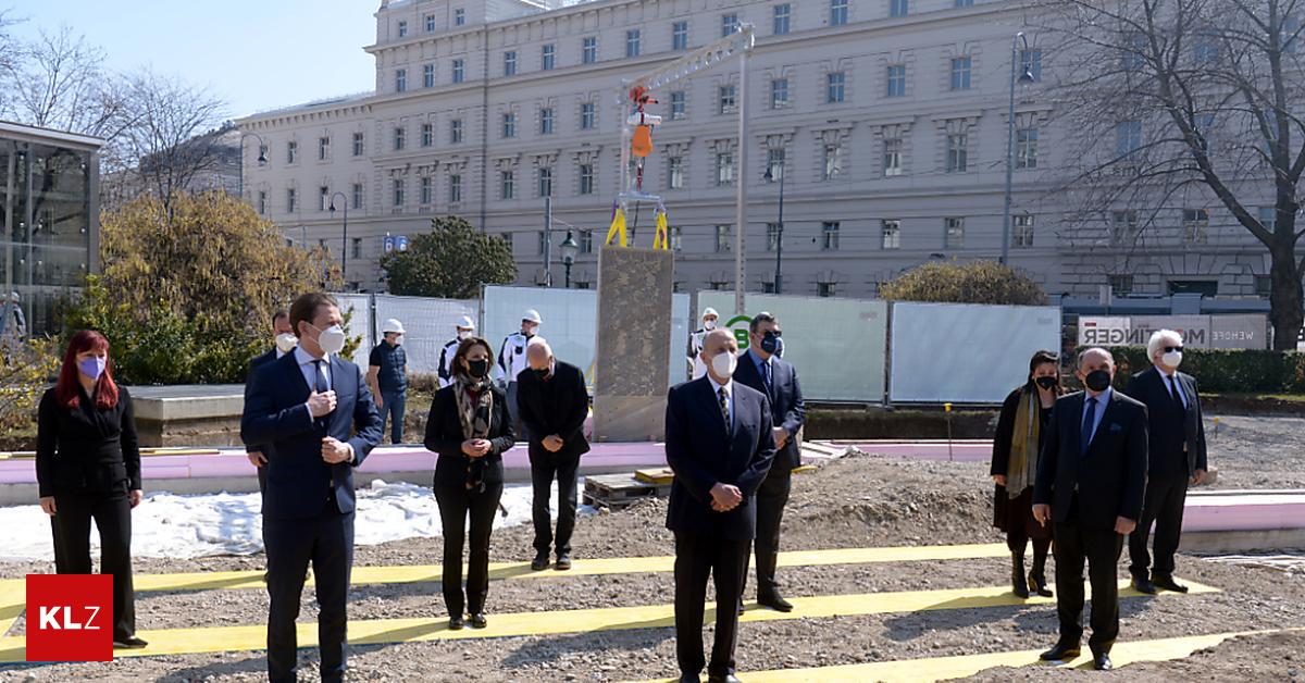 Erster Stein von Shoah-Gedenkmauer in Wien enthüllt