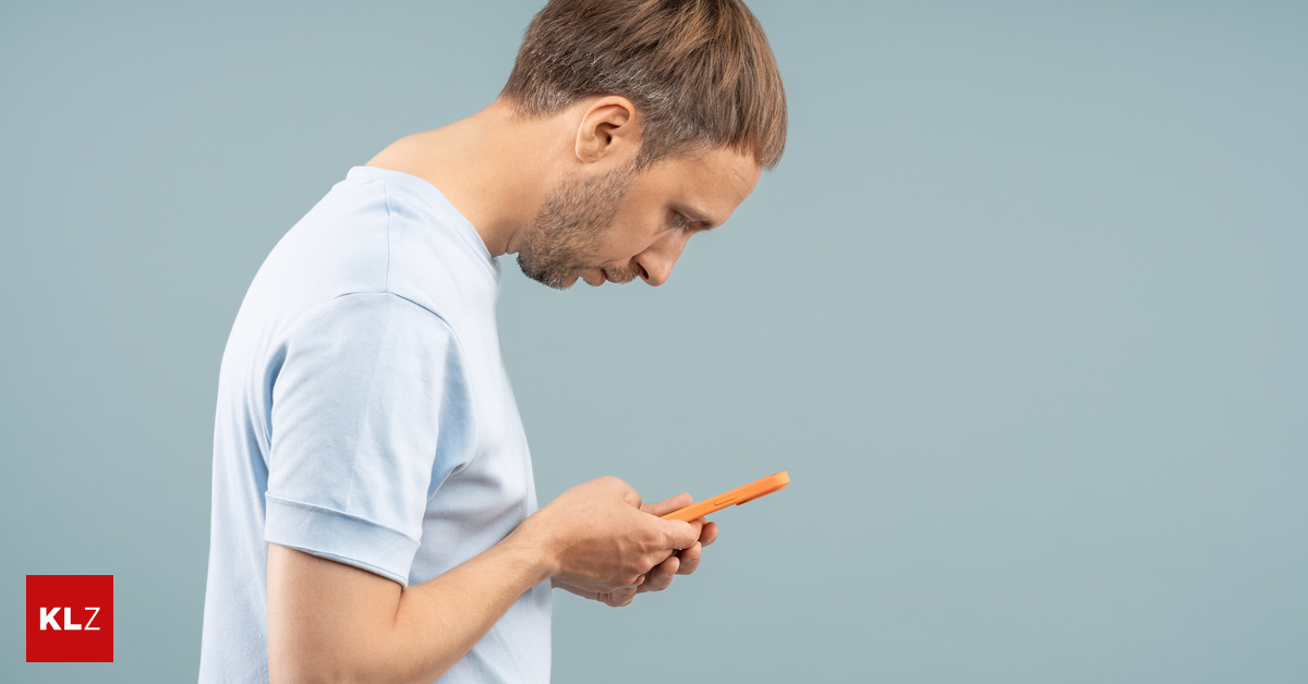 Tech-Neck und Handy-Daumen: Wie Smartphone und Co. unseren Nacken schädigen