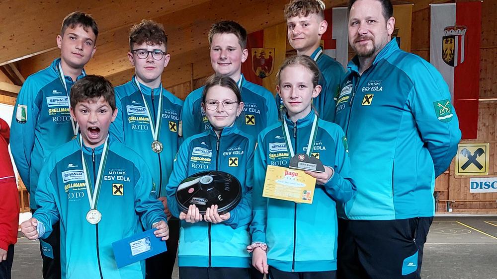 St. Peter am Ottersbach: Die Stockschützen schwimmen auf der Erfolgswelle