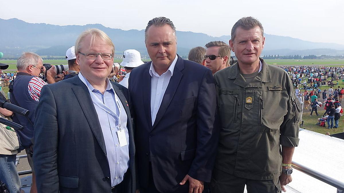 Airpower: Auch Schwedens Verteidigungminister besucht die Flugschau