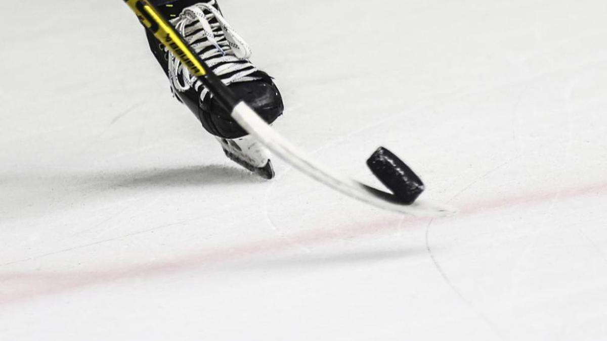 Eishockey-Puck im Gesicht: „Habe nur noch gespürt, wie es kracht“