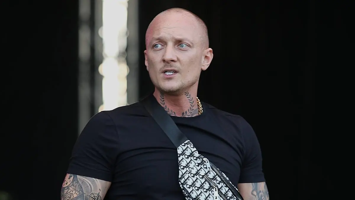 Tragischer Verlust: Rapper Olexesh trauert um seinen neugeborenen Sohn