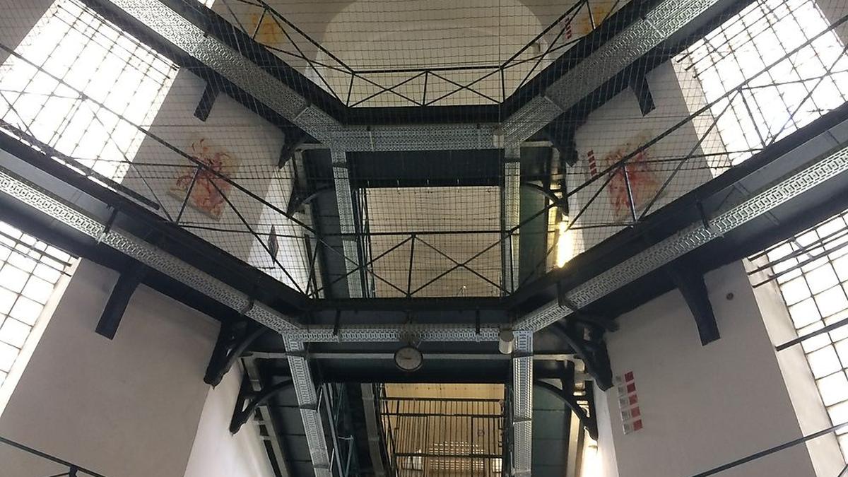 Tödlicher Streit unter Mördern in Karlau: Motiv: Opfer stand nicht zu ...