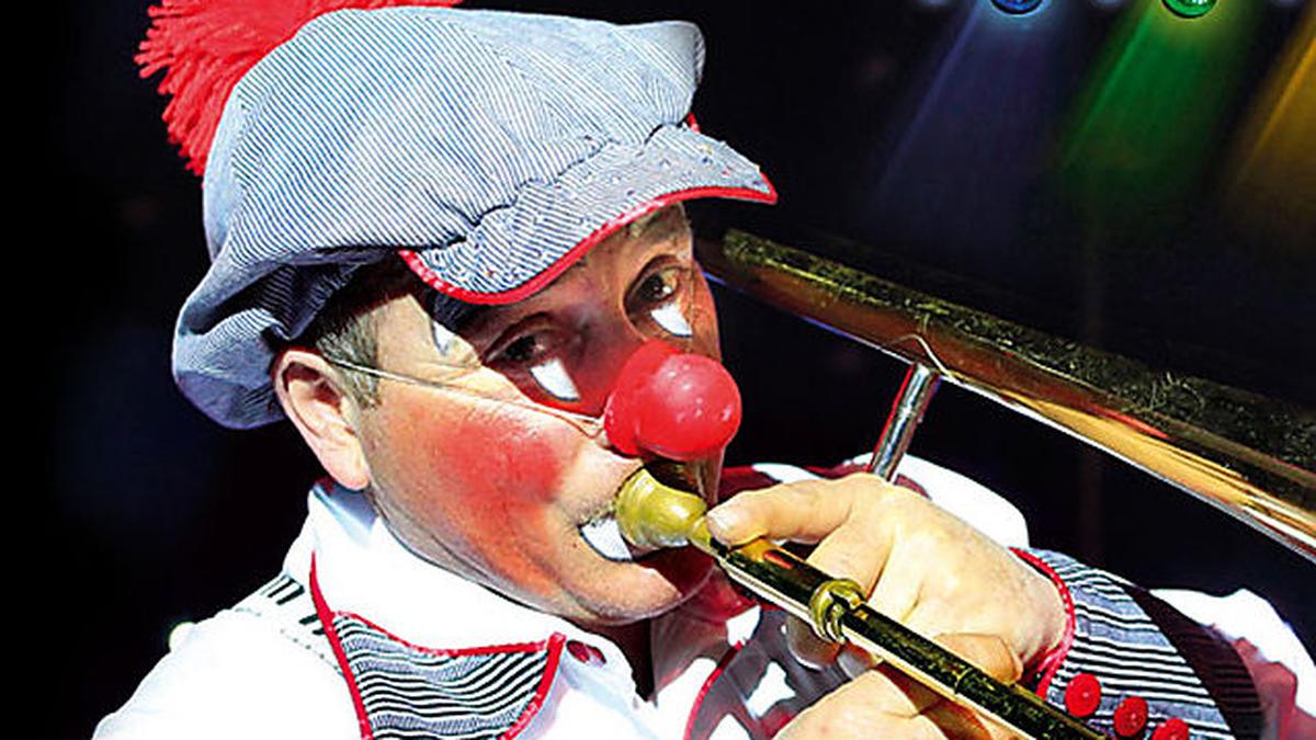 Seeboden, Steinfeld: Der Circus La Strada gastiert mit vielfältiger ...