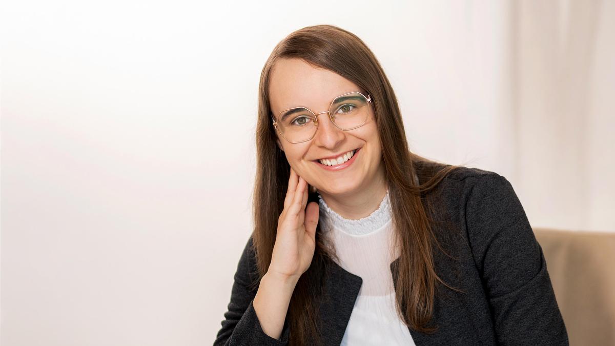 Lisa Lenz: Weststeirische Heimatdichterin veröffentlicht ihren ersten Roman