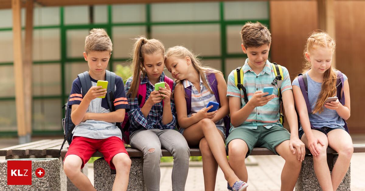 Erste Schulen machen mit: Freiwilliger Smartphone-Verzicht von Schülern ...