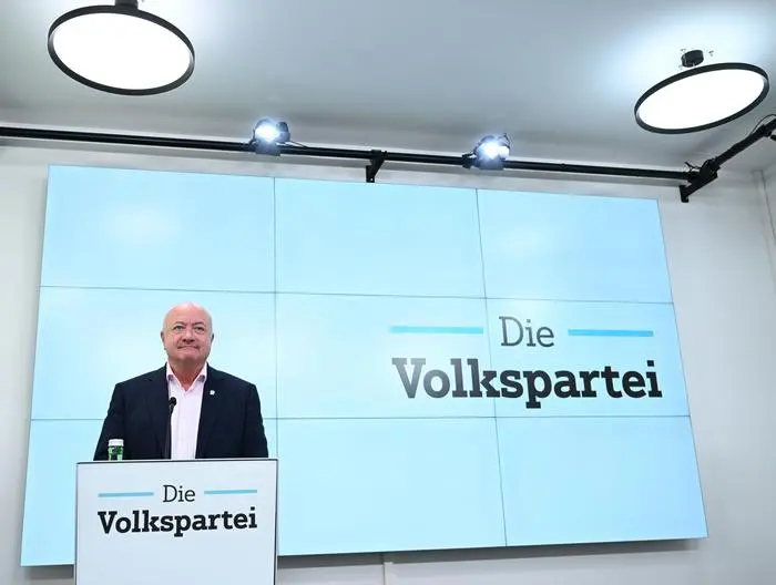 Porträt: Christian Stocker: Der Langzeit-Vize wird Bundeskanzler