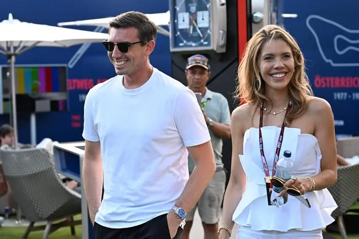 Promis der Woche: Mateschitz und Swarovski - Gemeinsames Domizil bei ...