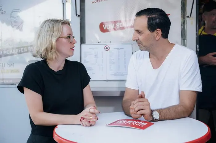 „Scharf nachgefragt“ Wahl-Podcast: „Herr Mulla, täuschen Sie die Wähler?