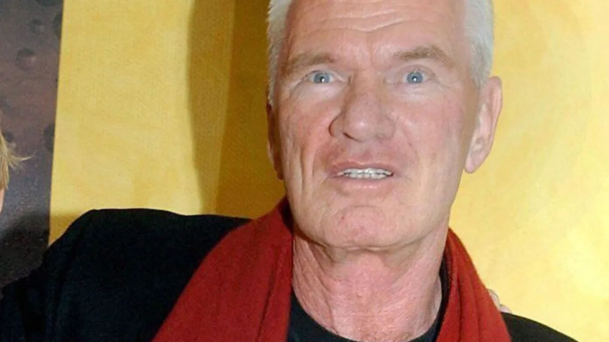 Legendäre Auftritte: Schauspieler und Autor Burkhard Driest 80-jährig ...