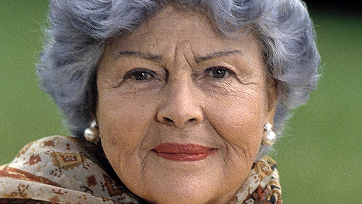 Aenne Burda: Die Königin der Schnittmuster wäre 100