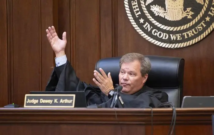 Mutter erschossen: Teenagerin (15) zu lebenslanger Haft verurteilt