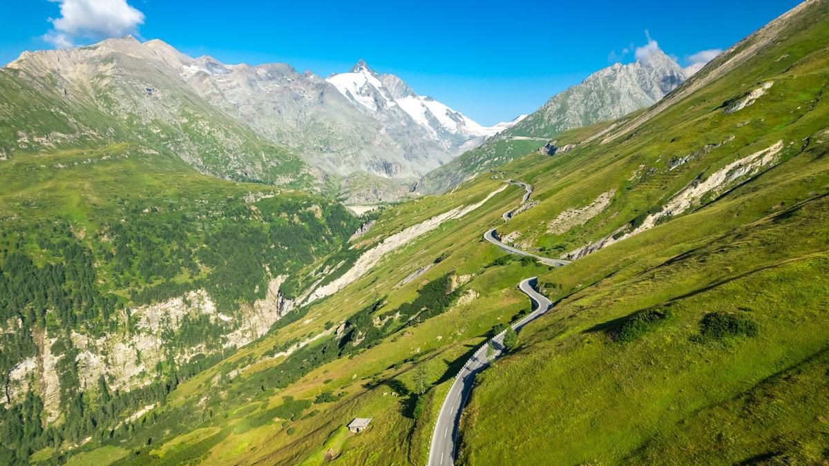 Einfache Sprache: Das sind die schönsten Hoch-Alpen-Straßen der Welt
