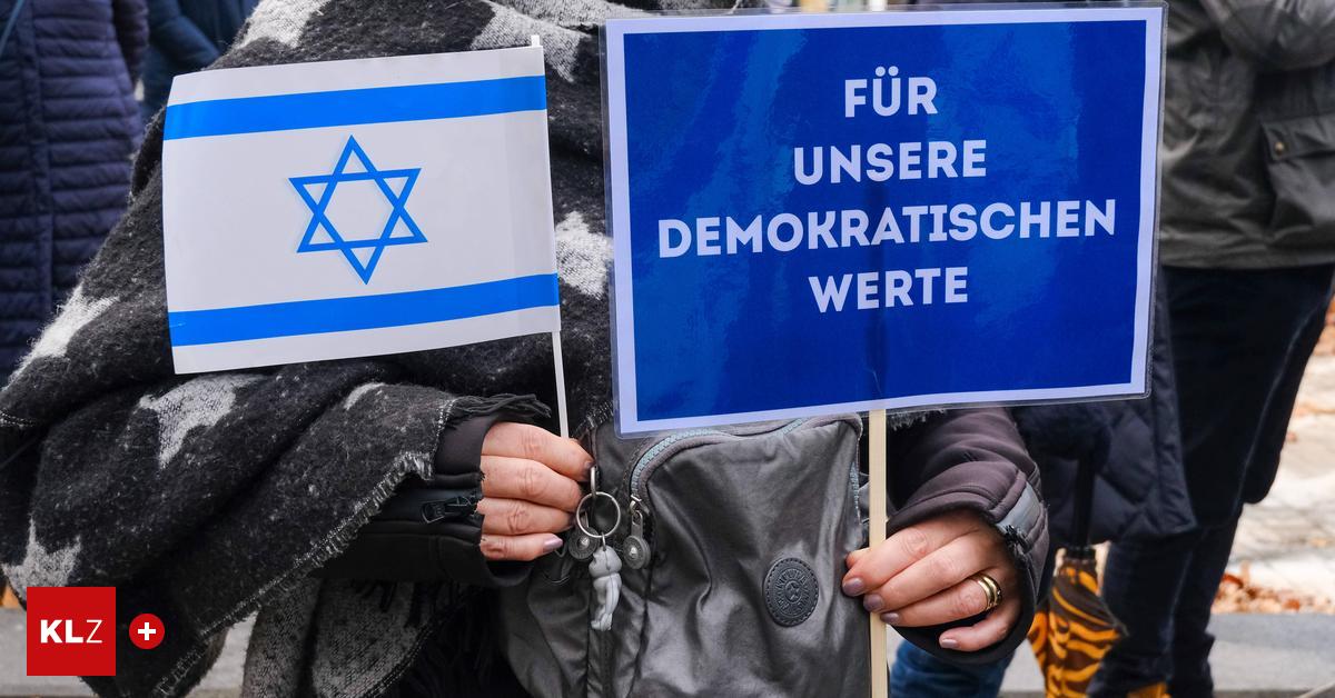 Egyd Gstättner denkt quer: Die gesellschaftspolitische Quadratur des ...