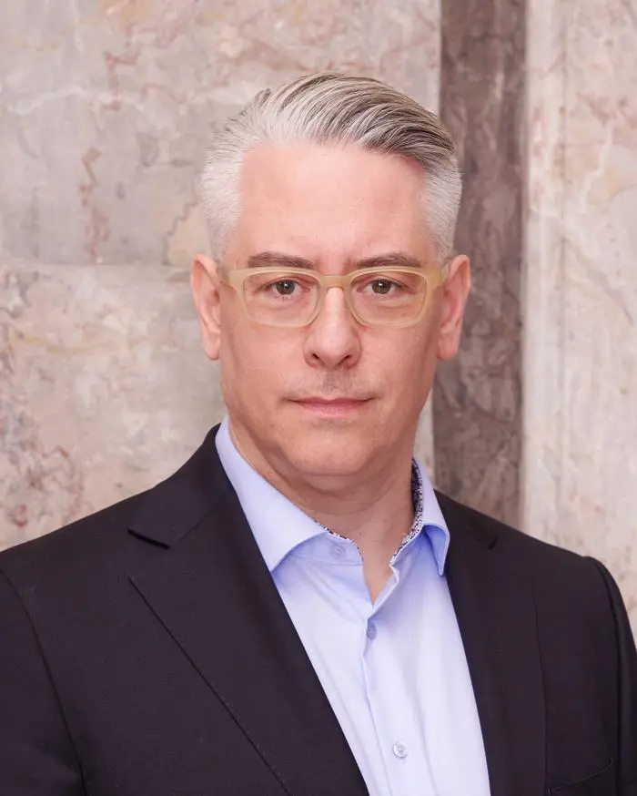 Erste Pläne und Ausstellungen : KHM-Generaldirektor Jonathan Fine will ...