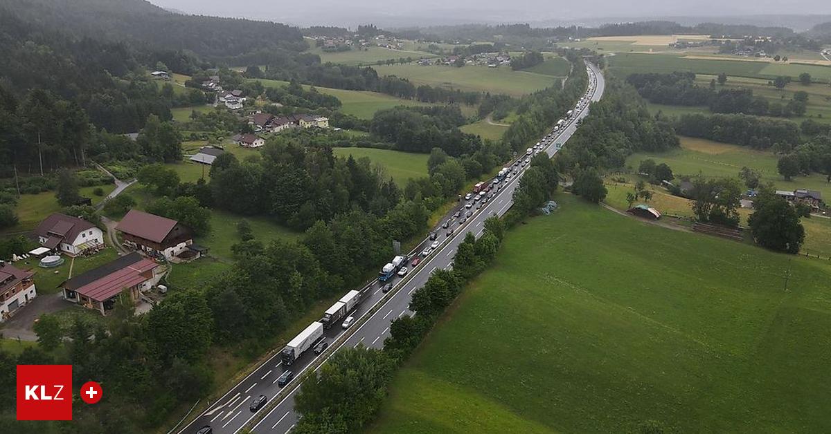Über 20 Kilometer lang: Vor dem Karawankentunnel gab es einen Mega-Stau Über 20 Kilometer lang: Vor dem Karawankentunnel gab es einen Mega-Stau