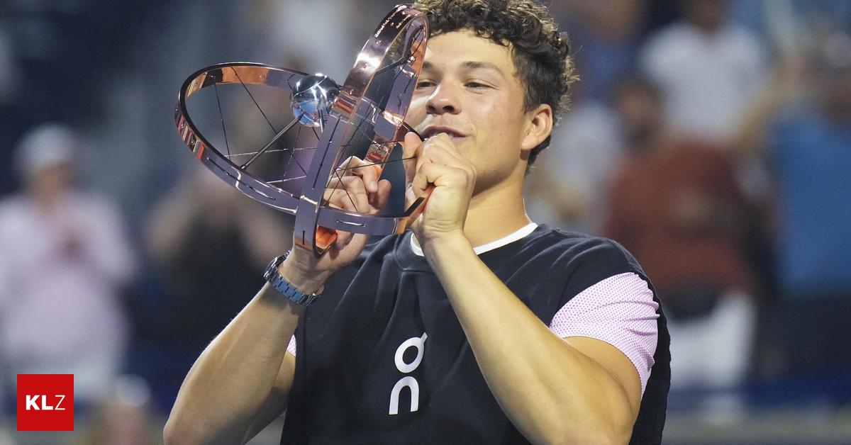 Full video elly clutch texted to see if Galina available,