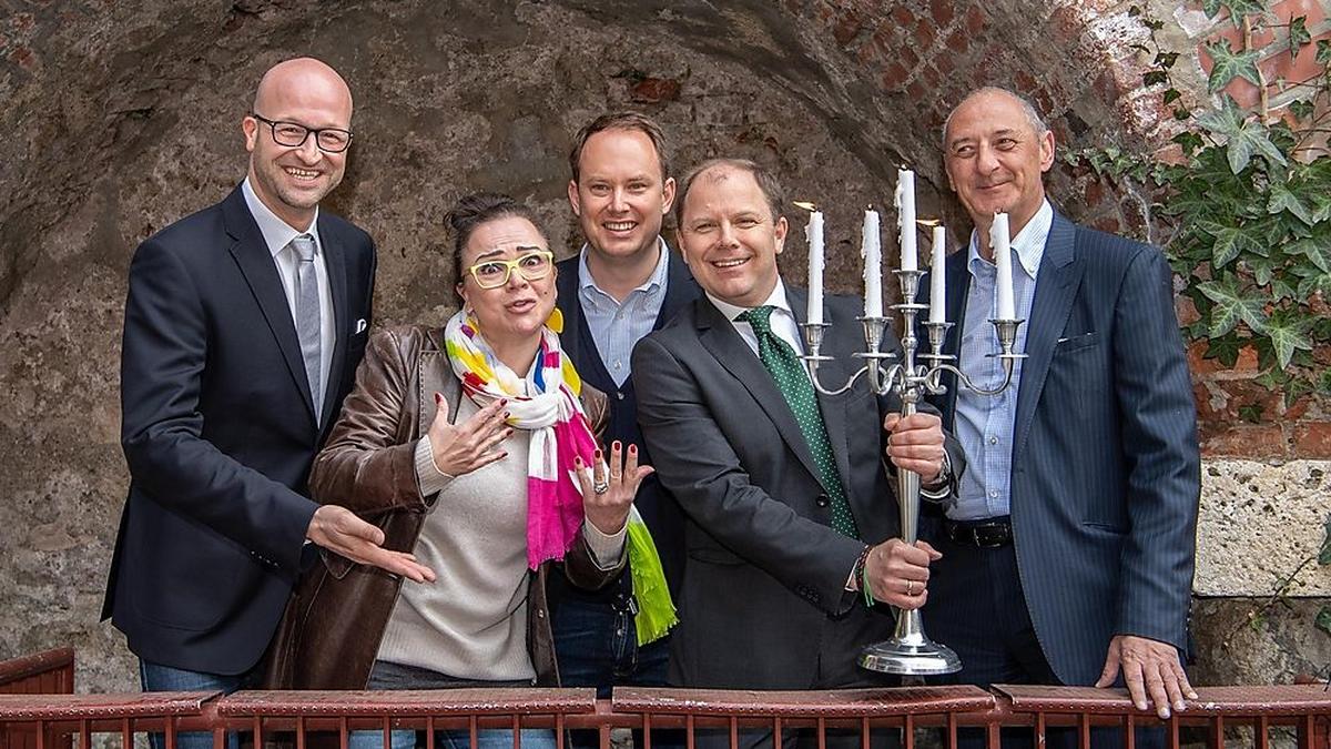 Premiere über Graz: Der neue Schloßbergball soll auch Motorsportfans locken