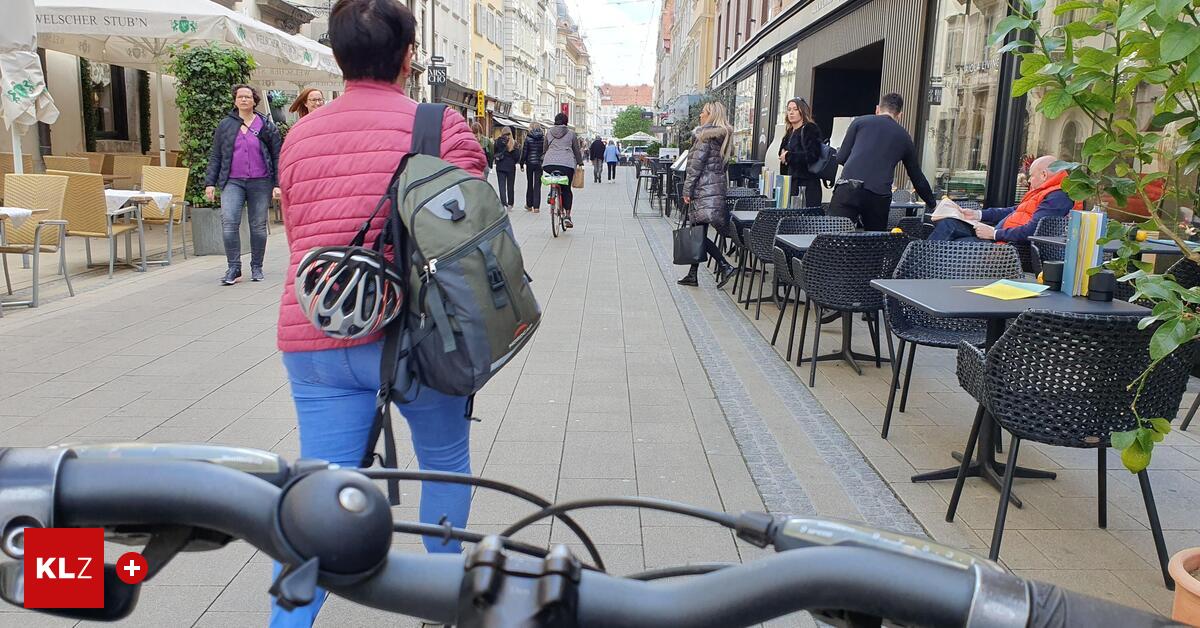 Schmiedgasse: Polizei stoppt Radfahrer mit 23 km/h in der Fußgängerzone