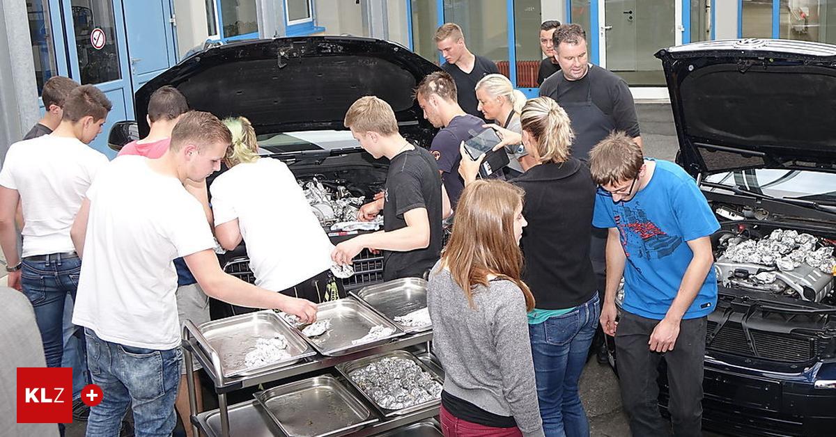 LBS Arnfels: Haubenkoch Tom Riederer servierte Heißes vom Kühlergrill