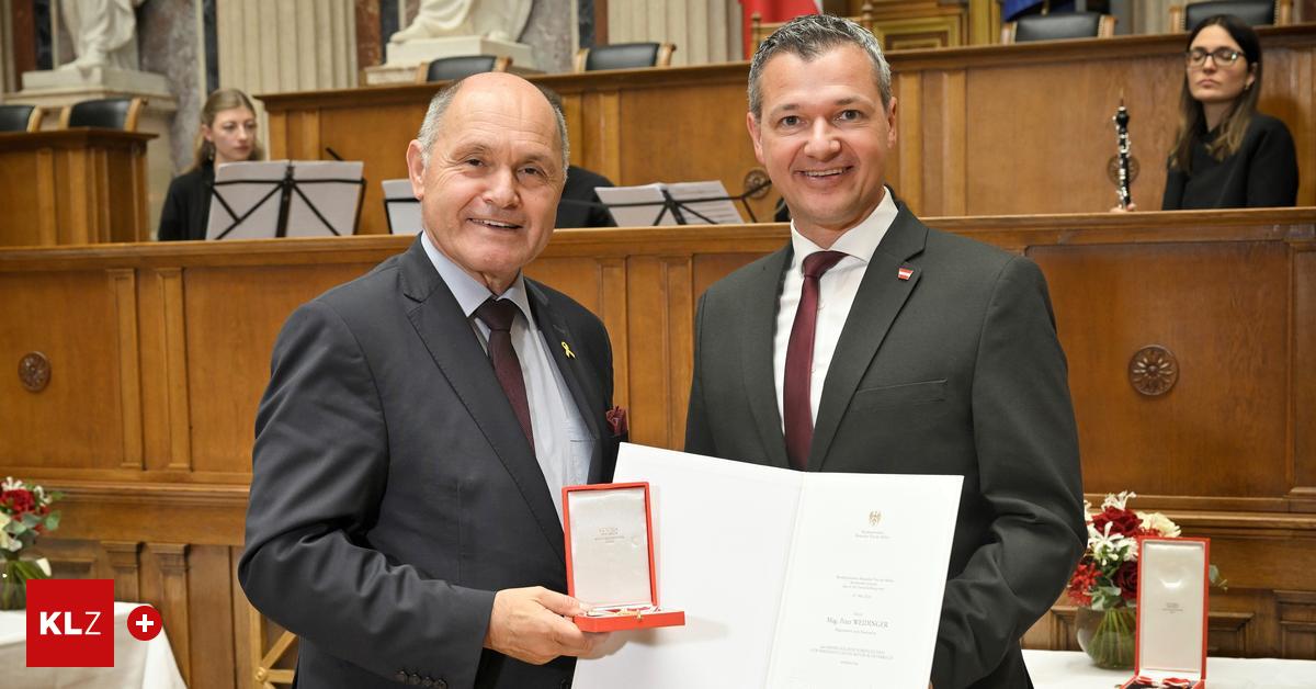 Im Nationalrat: Weidinger erhält Ehrenzeichen der Republik