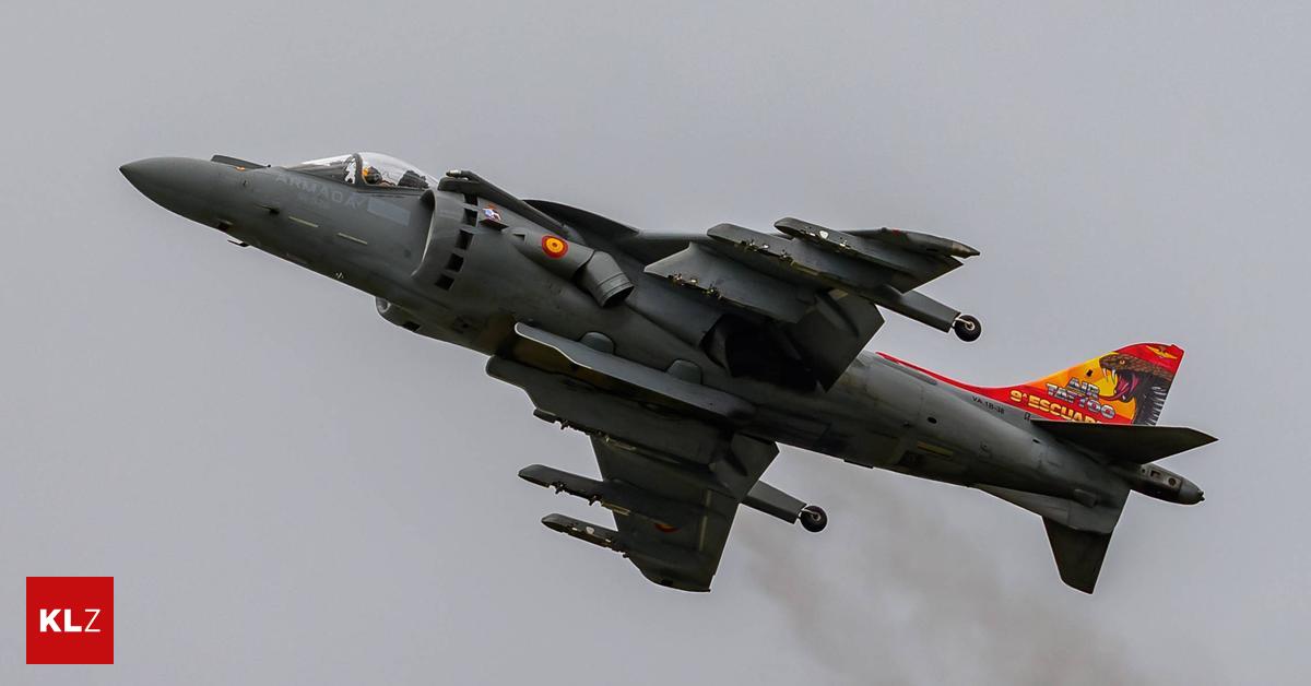 Paige bueckers thothub gorgeous and statuesque Asian girl