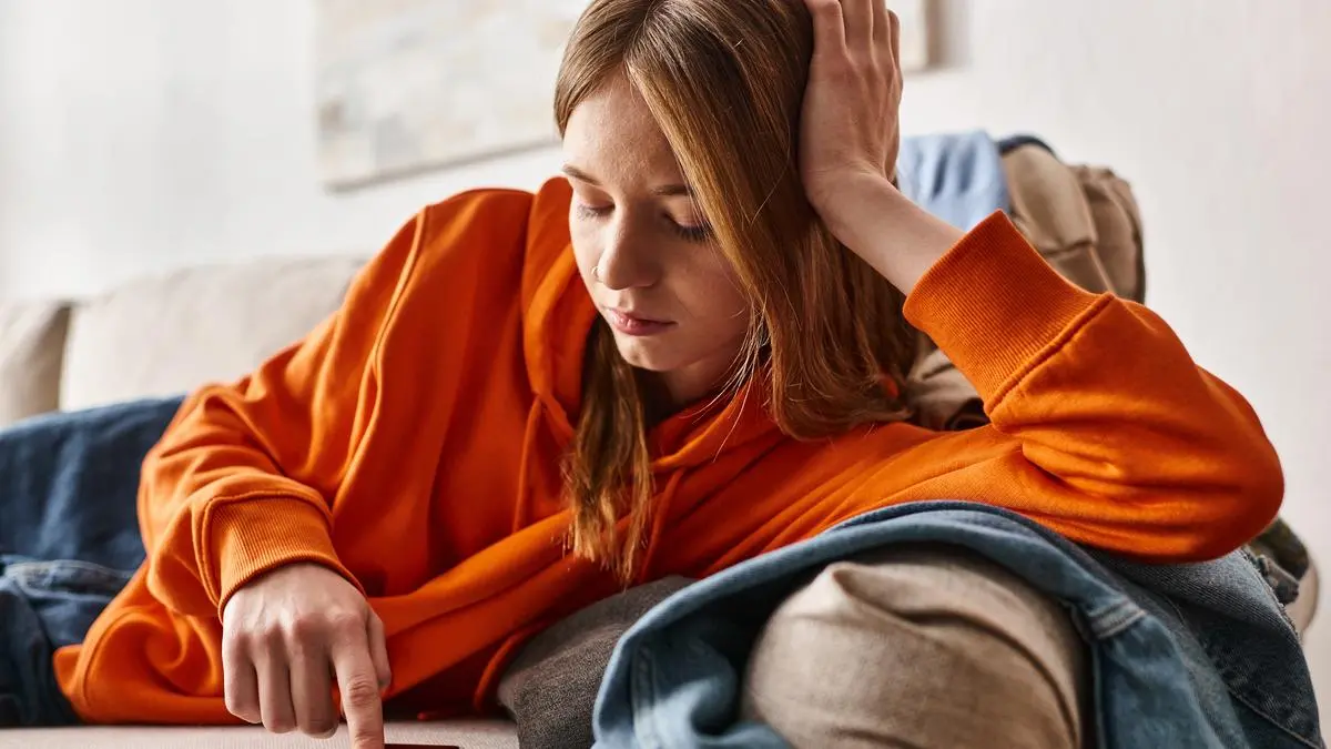 Hälfte der GenZ fürchtet sich am Sonntagabend vor neuer Arbeitswoche