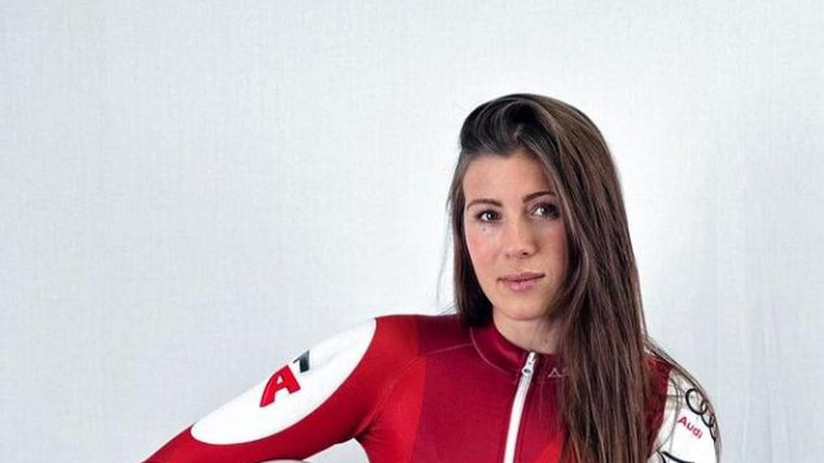 ÖSV-Slalomfahrerin : Sofortiges Karriereende: Tränenreicher ...